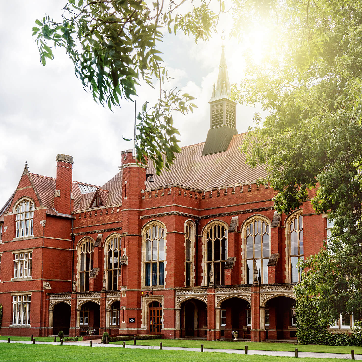 Bedford School - Prominent Media
